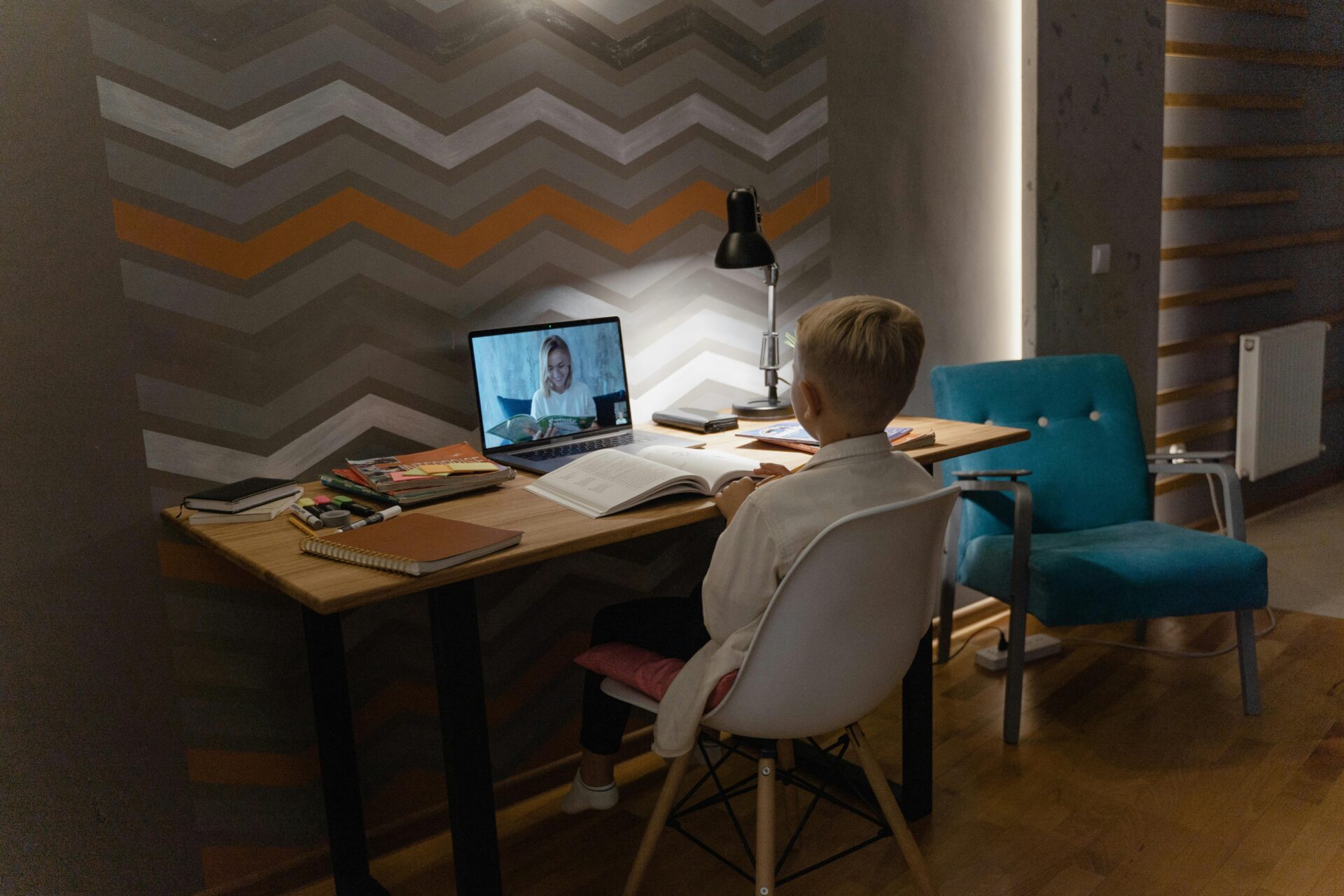 What to Expect in Your First Tutoring Session – Learnhall Blog